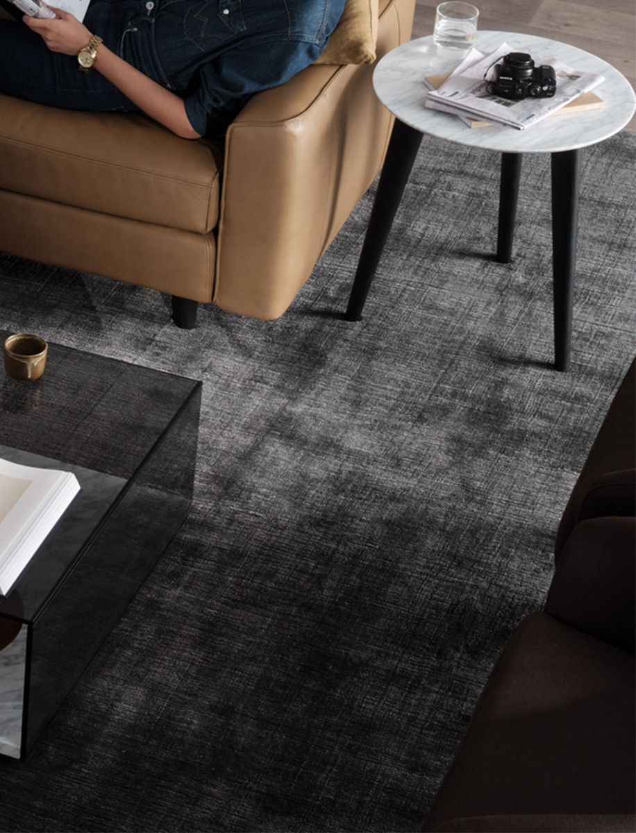 Discover the artisan rug collection by King