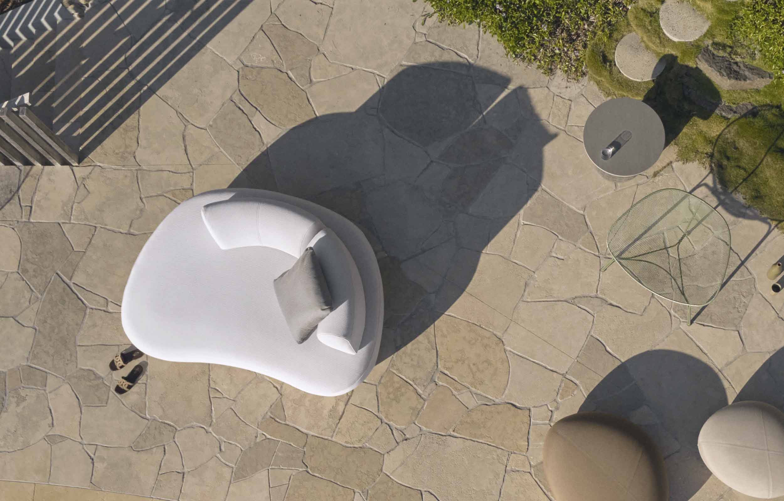 Aura Outdoor Sofa - King Living