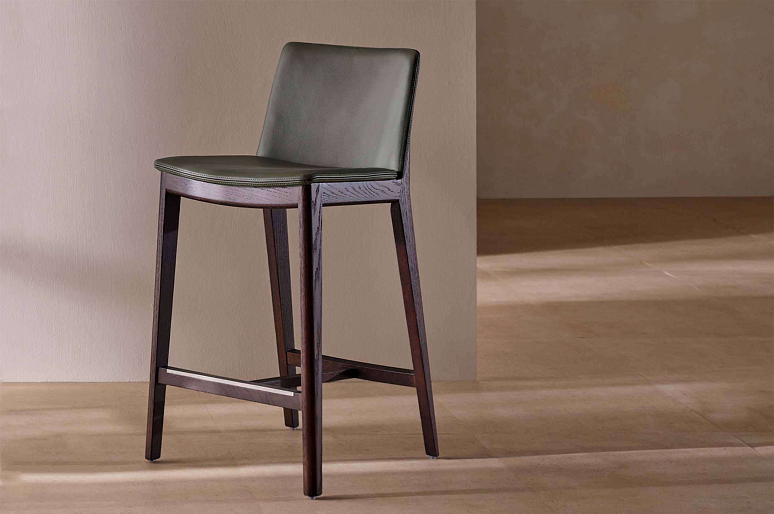 Aspen Barstool